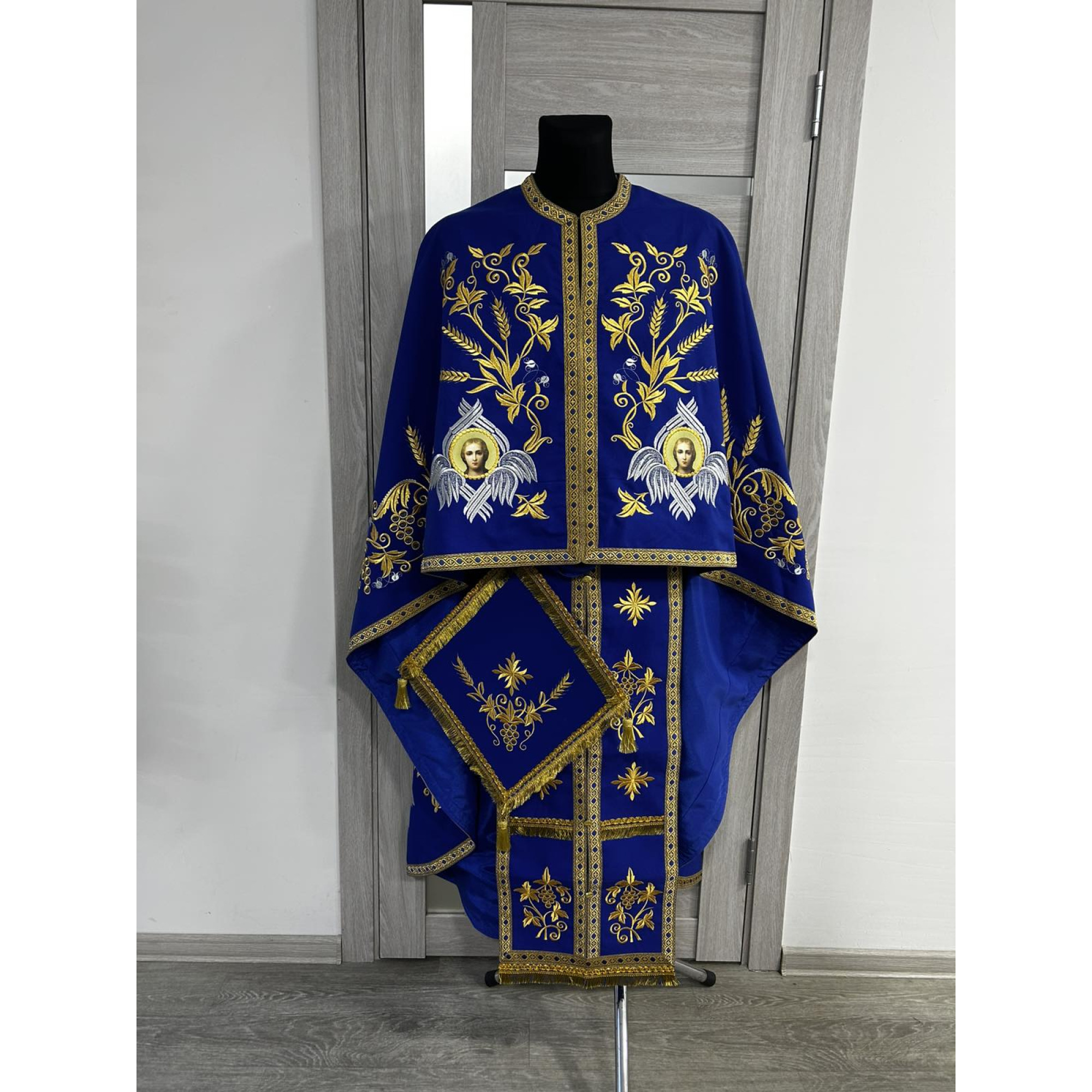 Greek style priest vestment in brocade - Liturgical vestment for priest