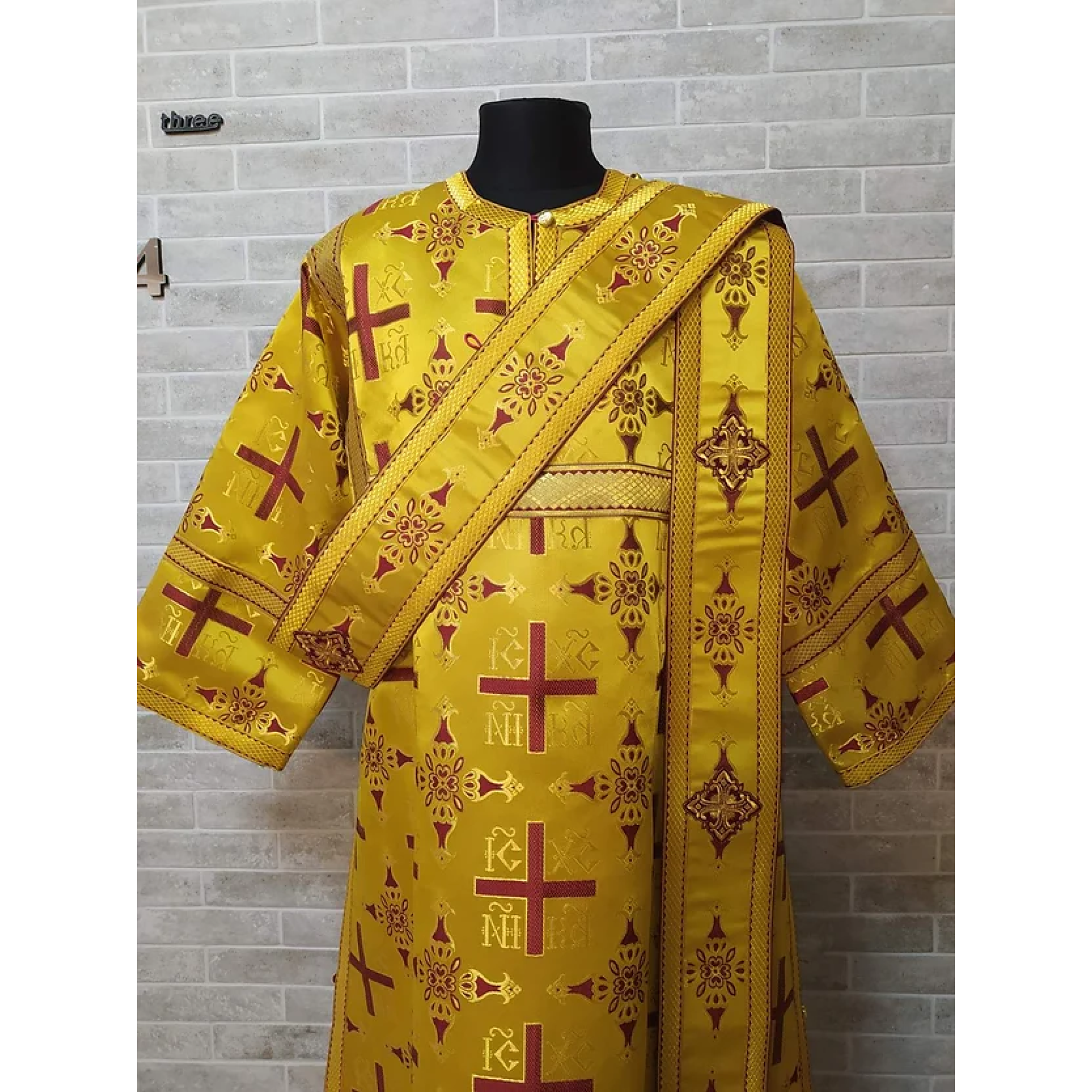 Brocade vestment for deacon - Stichar and orar in yellow-gold silk brocade